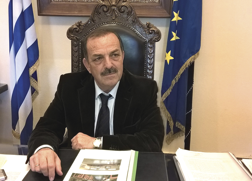 Ο κ. Φ. Χατζηδιάκος υπέβαλε αγωγή αποζημίωσης κατά συναδέλφου του ...