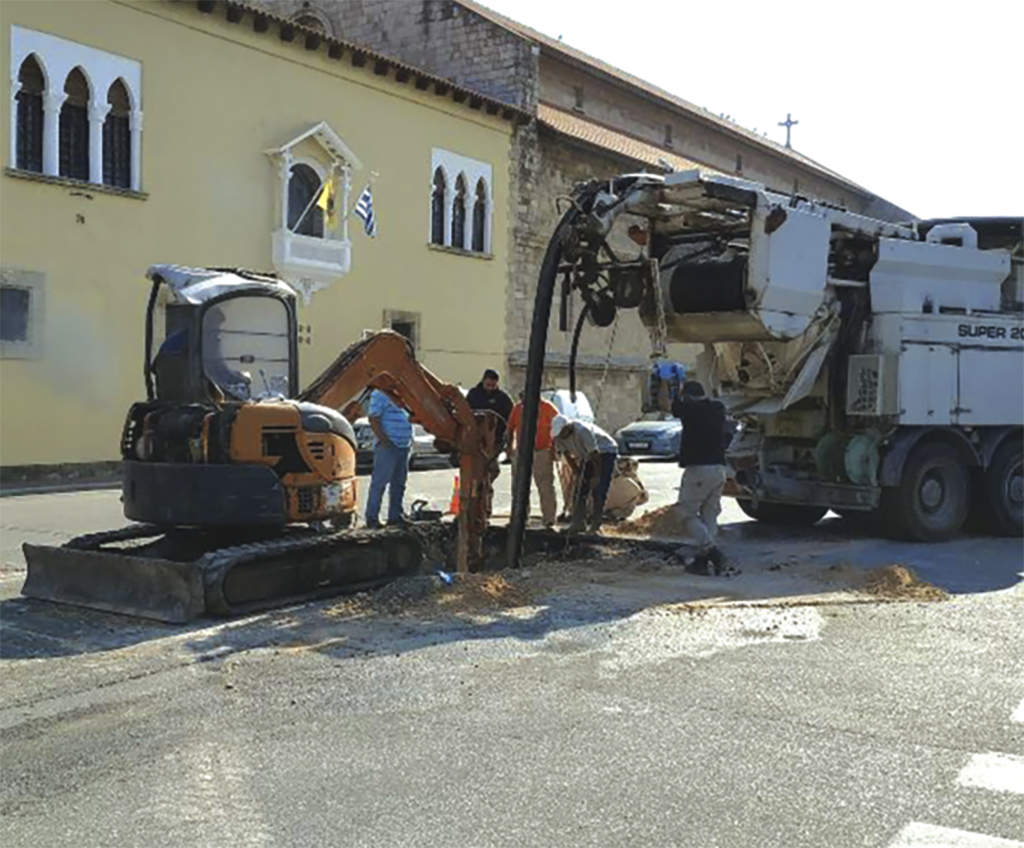 Εσπασε πάλι ο καταθλιπτικός αγωγός στο κέντρο της πόλης! - Δημοκρατική ...