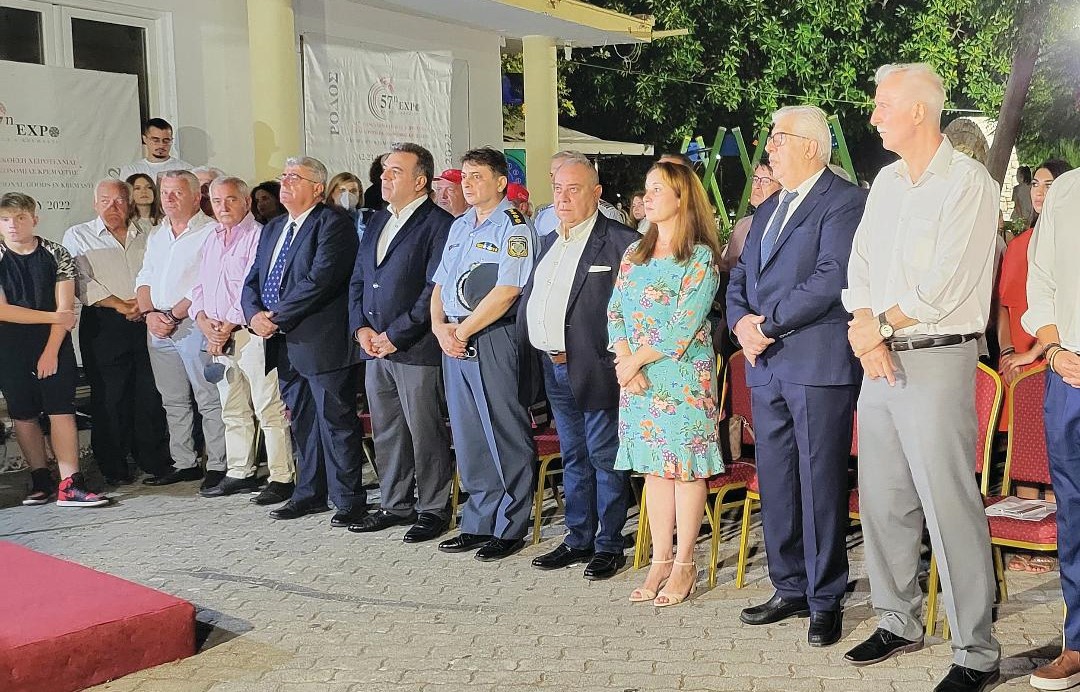 Εγιναν τα εγκαίνια της 57ης Πανελλήνιας Εκθεσης Χειροτεχνίας και ...