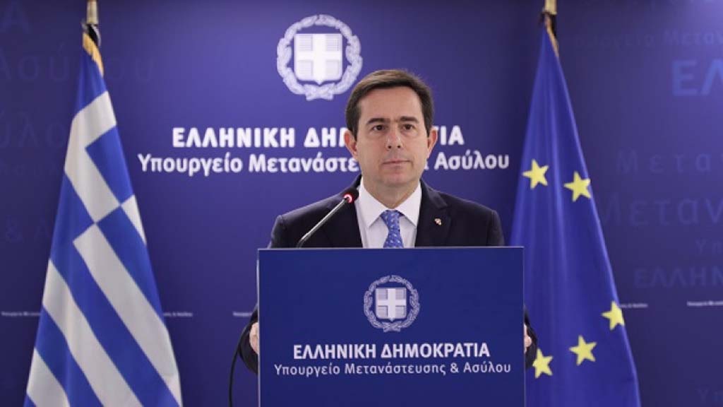 Μηταράκης: Υπάρχουν ΜΚΟ που ευθύνονται για λαθροδιακίνηση - Δημοκρατική ...