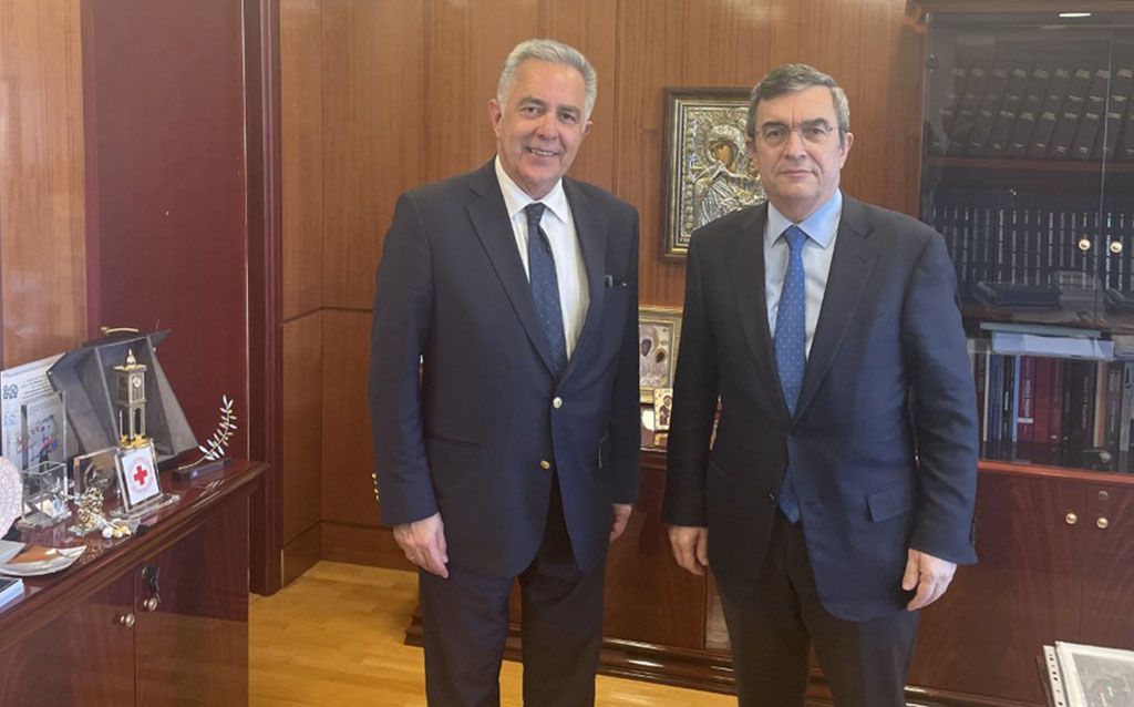Ο Βασ. Υψηλάντης με τον υφ. Προστασίας του Πολίτη και τον νέο Αρχηγό ...