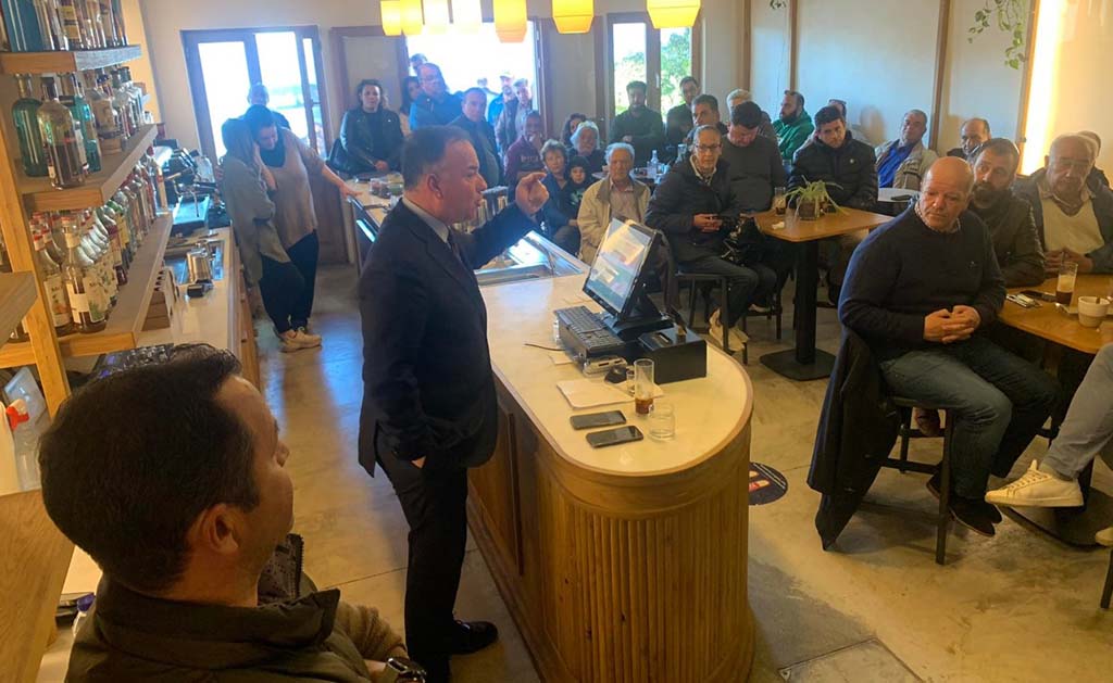 "Συγκινητική υποδοχή του Βουλευτή της Ν.Δ. Ιωάννη Παππά στο νησί της ...