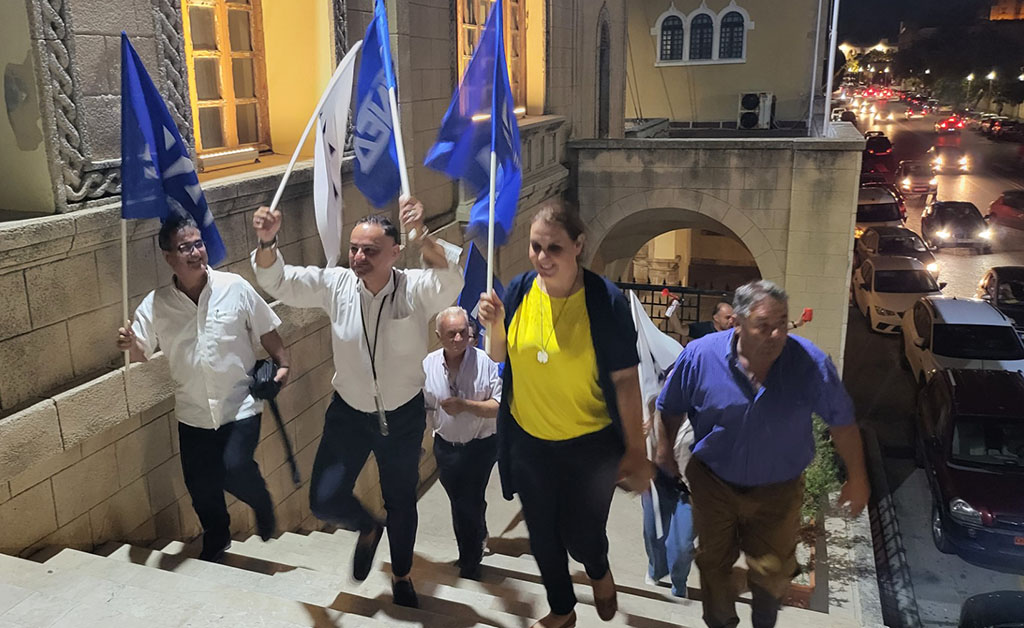 Πανηγυρισμοί για τη μεγάλη νίκη της ΝΔ στα Δωδεκάνησα - Δημοκρατική της ...