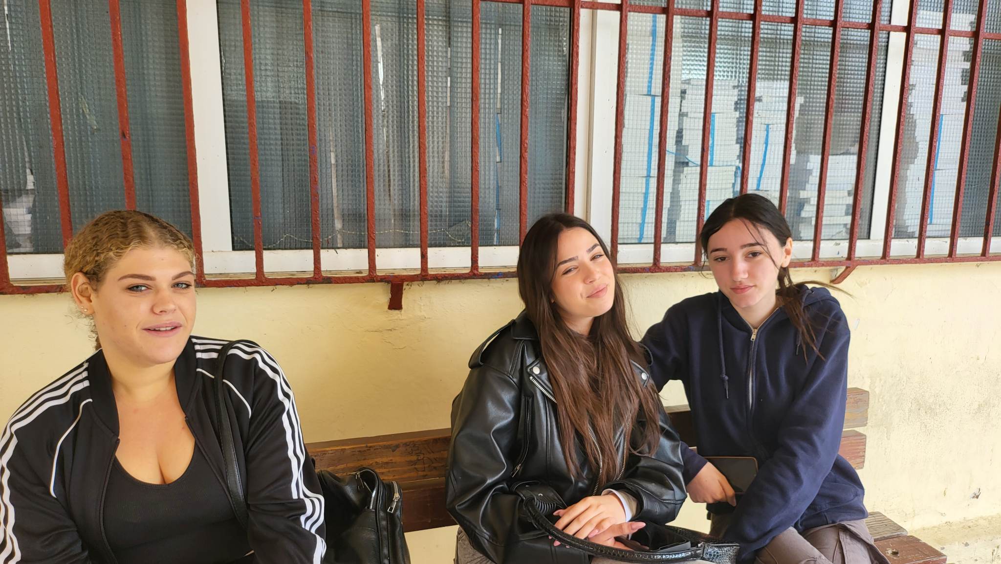 «Βατά» τα θέματα στις Πανελλαδικές - Δημοκρατική της Ρόδου