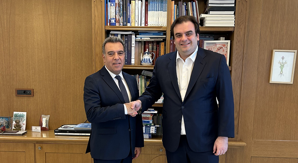 Ο Μ. Κόνσολας εισηγητής στο νομοσχέδιο για την Επαγγελματική Εκπαίδευση ...