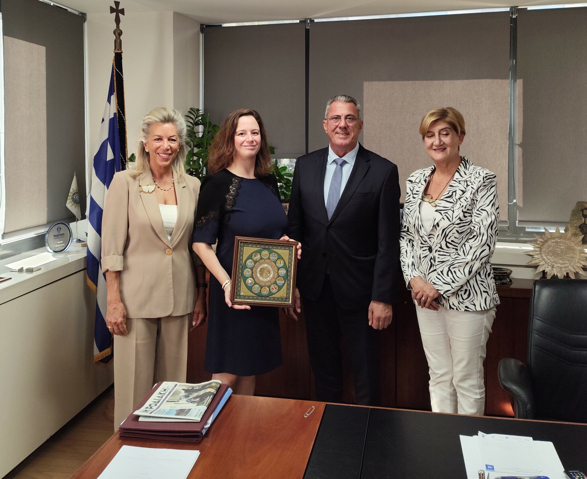 Επίσκεψη της Γενικής Προξένου της Γαλλίας, κας Diane Roeser, στη Ρόδο ...