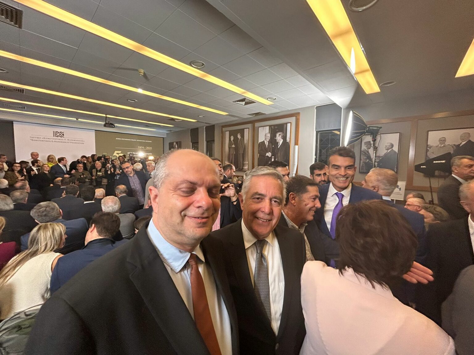 Ο Βασίλης Α. Υψηλάντης στο συνέδριο του Ιδρύματος Καραμανλή για τα 50 ...