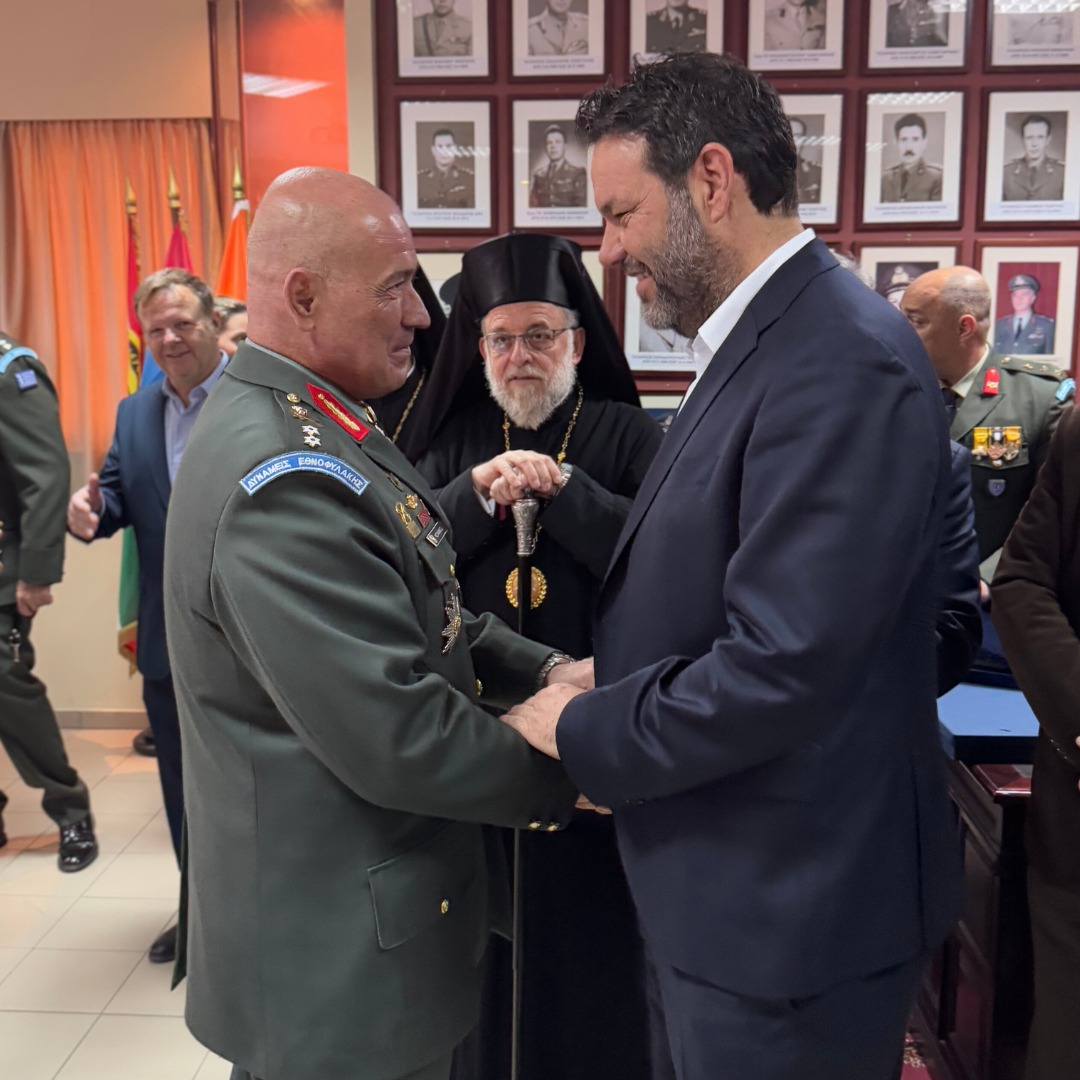 Στην τελετή παράδοσης και παραλαβης της διοίκησης στην 95ΑΔΤΕ o ...