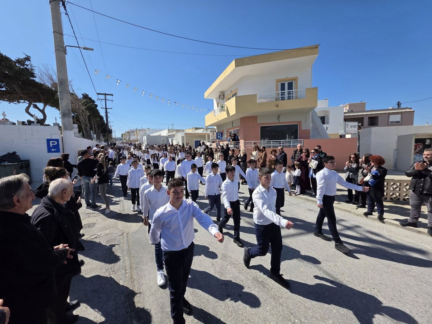 Παρέλαση για την 77η Επέτειο Ενσωμάτωσης της Δωδεκανήσου στην Κέφαλο ...