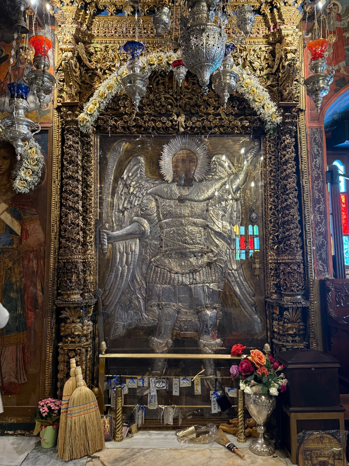 Γιάννης και Δήμητρα Κούστα: Η βάφτιση του John Junior Coustas στη Σύμη - Δημοκρατική της Ρόδου