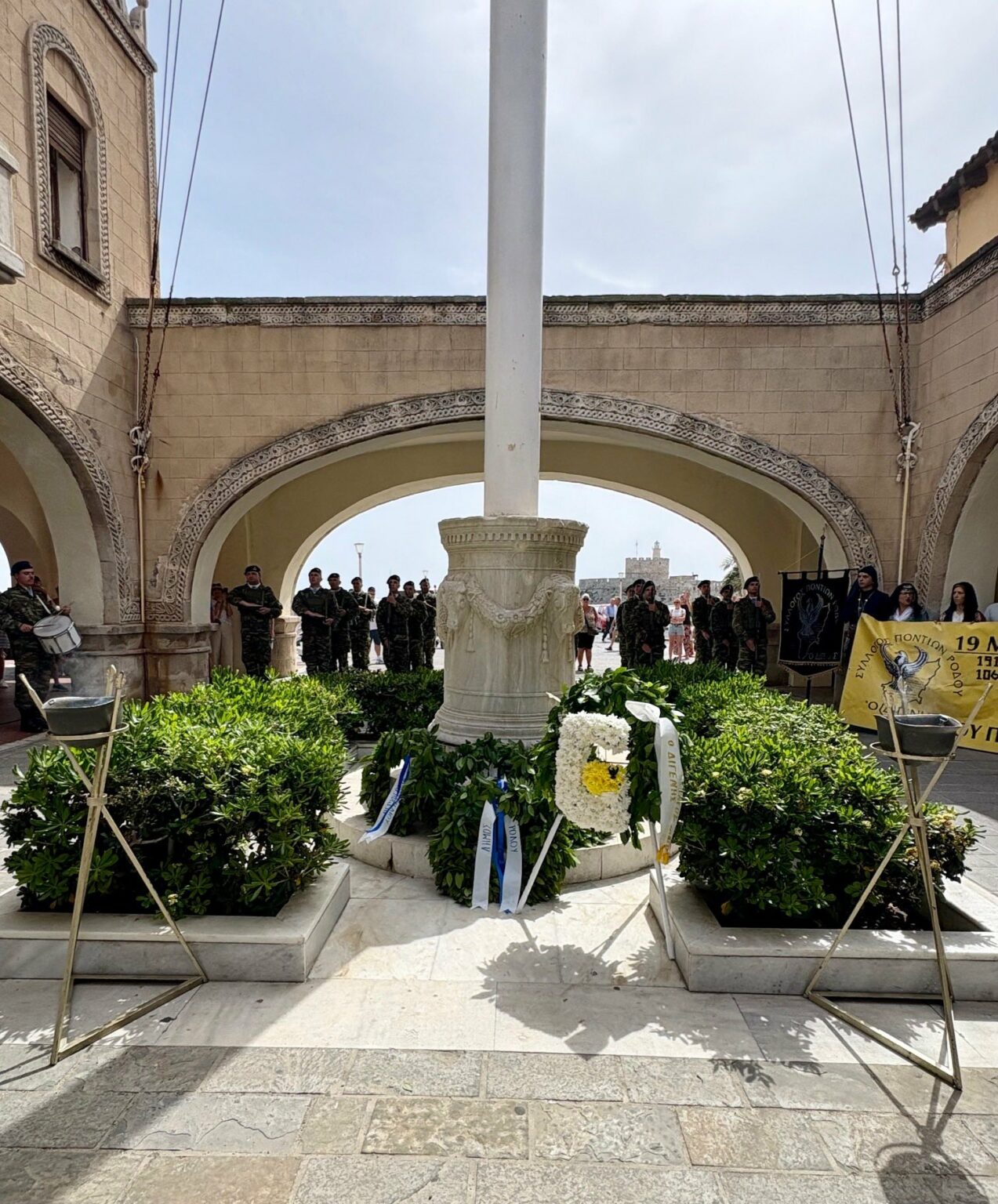 Επιμνημόσυνη δέηση στον ιερό ναό του Ευαγγελισμού για την Ημέρα Μνήμης ...