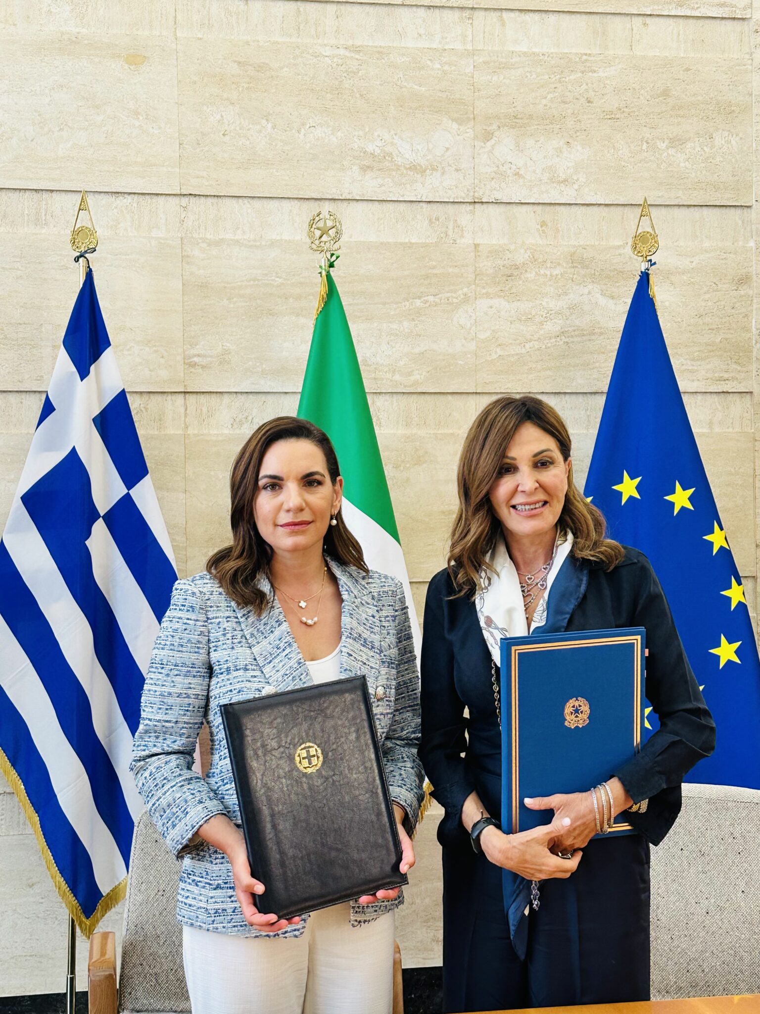 Πρωτόκολλο Τουριστικής Συνεργασίας με την Ιταλίδα ομόλογό της υπέγραψε ...