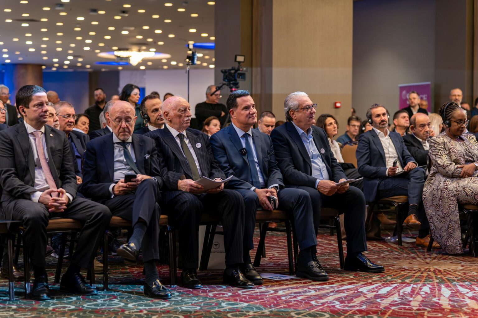 Ο Πανελλήνιος Ιατρικός Σύλλογος γιόρτασε τα 100 του χρόνια ...