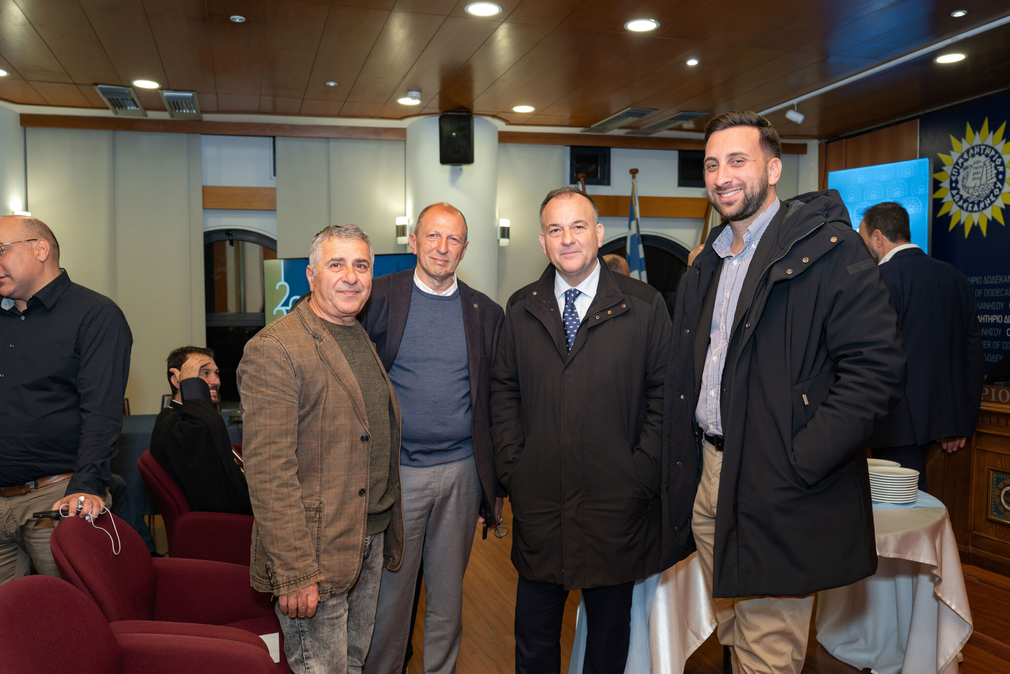 Σε θερμό και εορταστικό κλίμα η κοπή πίτας της Ένωσης Τουριστικών ...